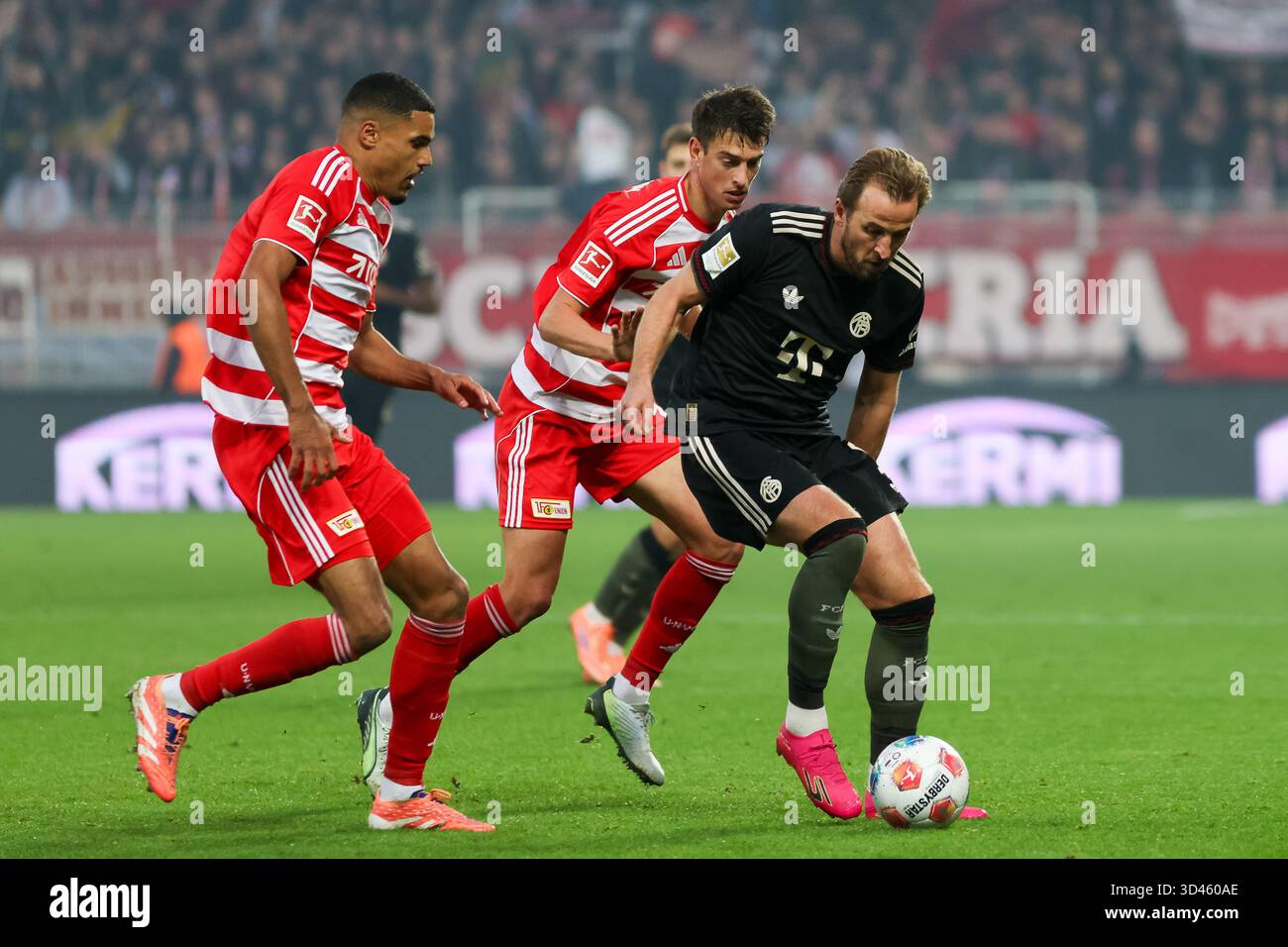 Harry Kane (FC FC Bayern Munich, #09) with Janik Haberer (Union Berlin ...