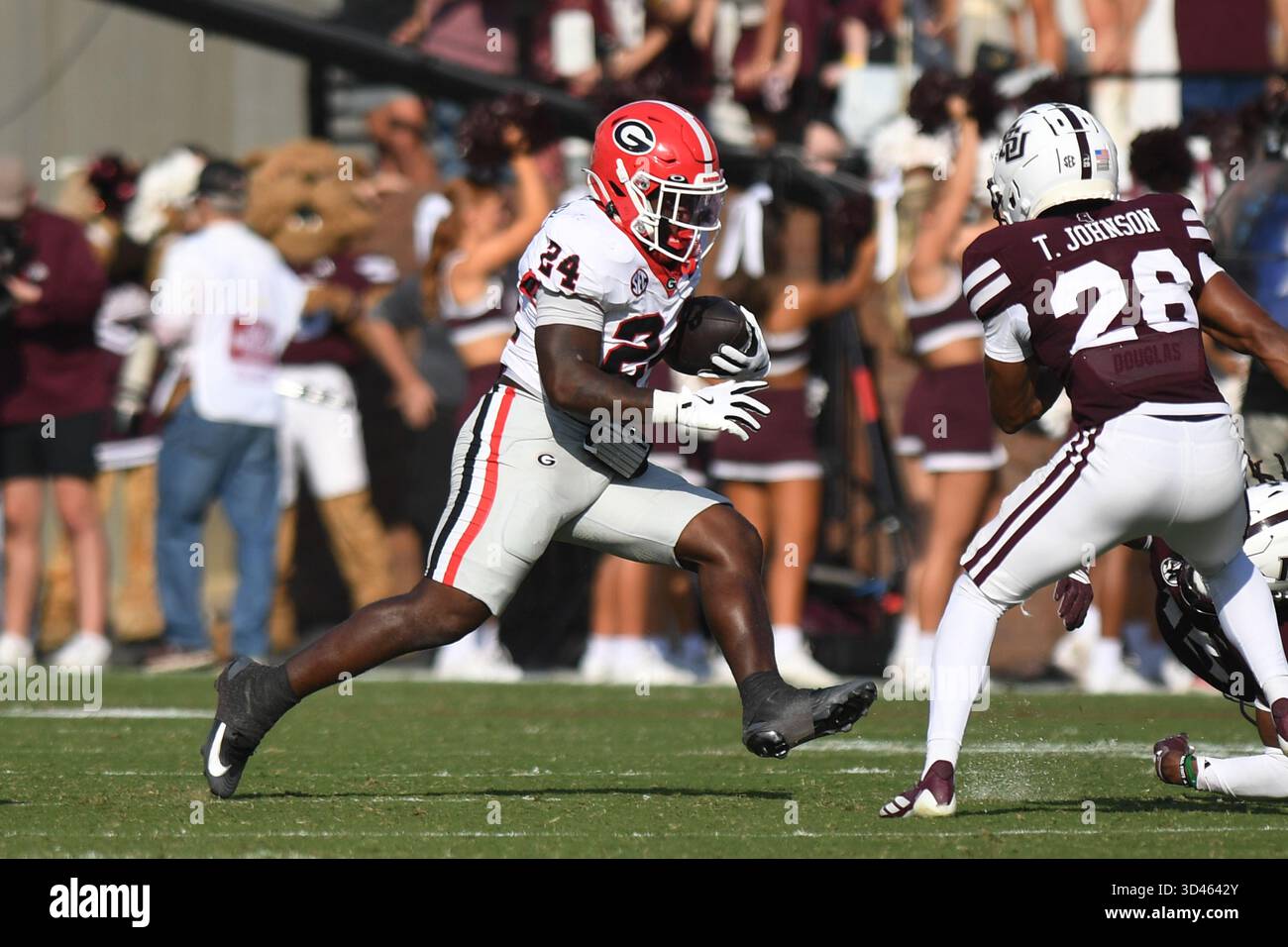 STARKVILLE, MS - NOVEMBER 08: Running back Bo Walker #24 of the Georgia ...