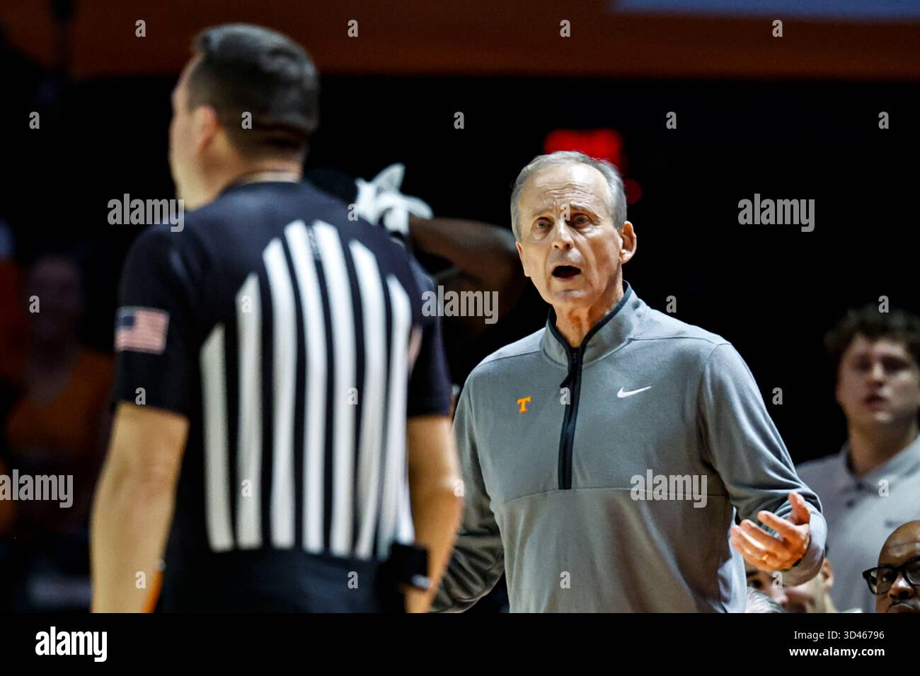 Tennessee head coach Rick Barnes reacts to a play during the second ...