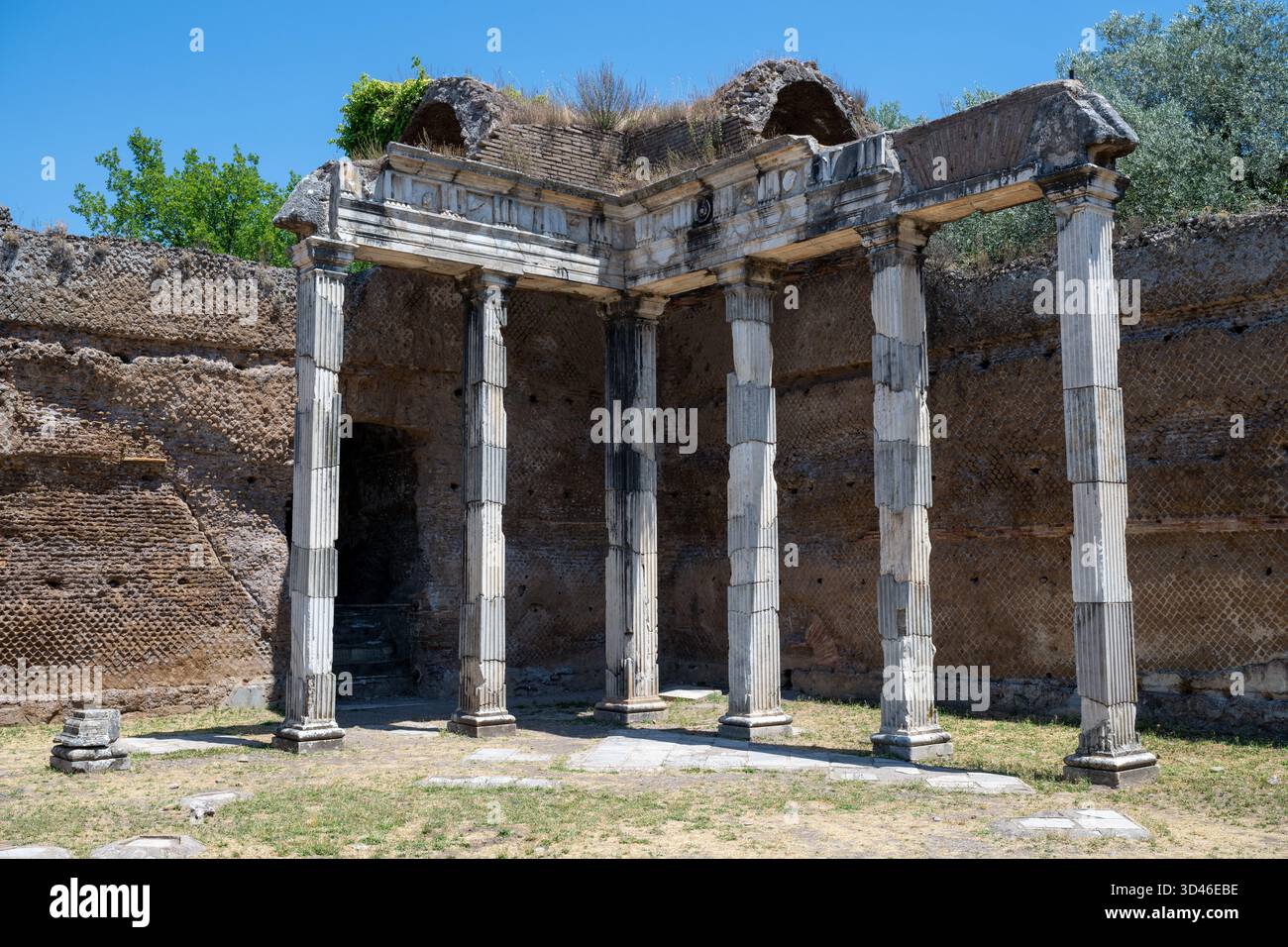 Ancient Roman structure with Doric columns at Villa Adriana in Tivoli ...