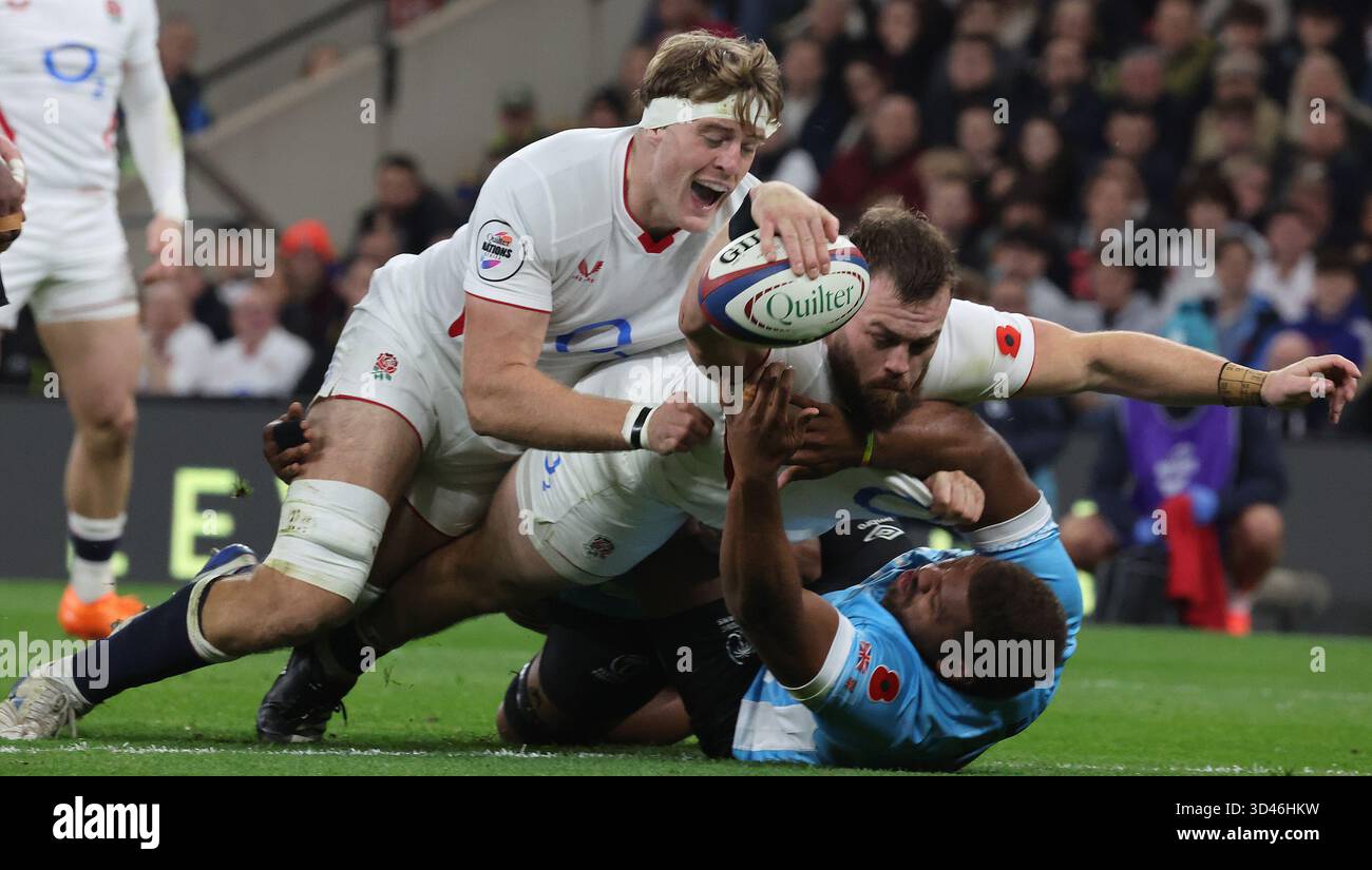 England's Luke Cowen-Dickie(Sale Sharks) goes over for his Try with ...