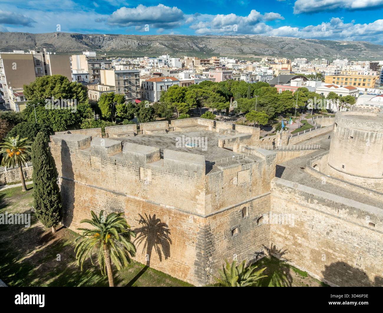 Manfredonia Castello Svevo-Angioino: A coastal gem in Puglia, Italy ...