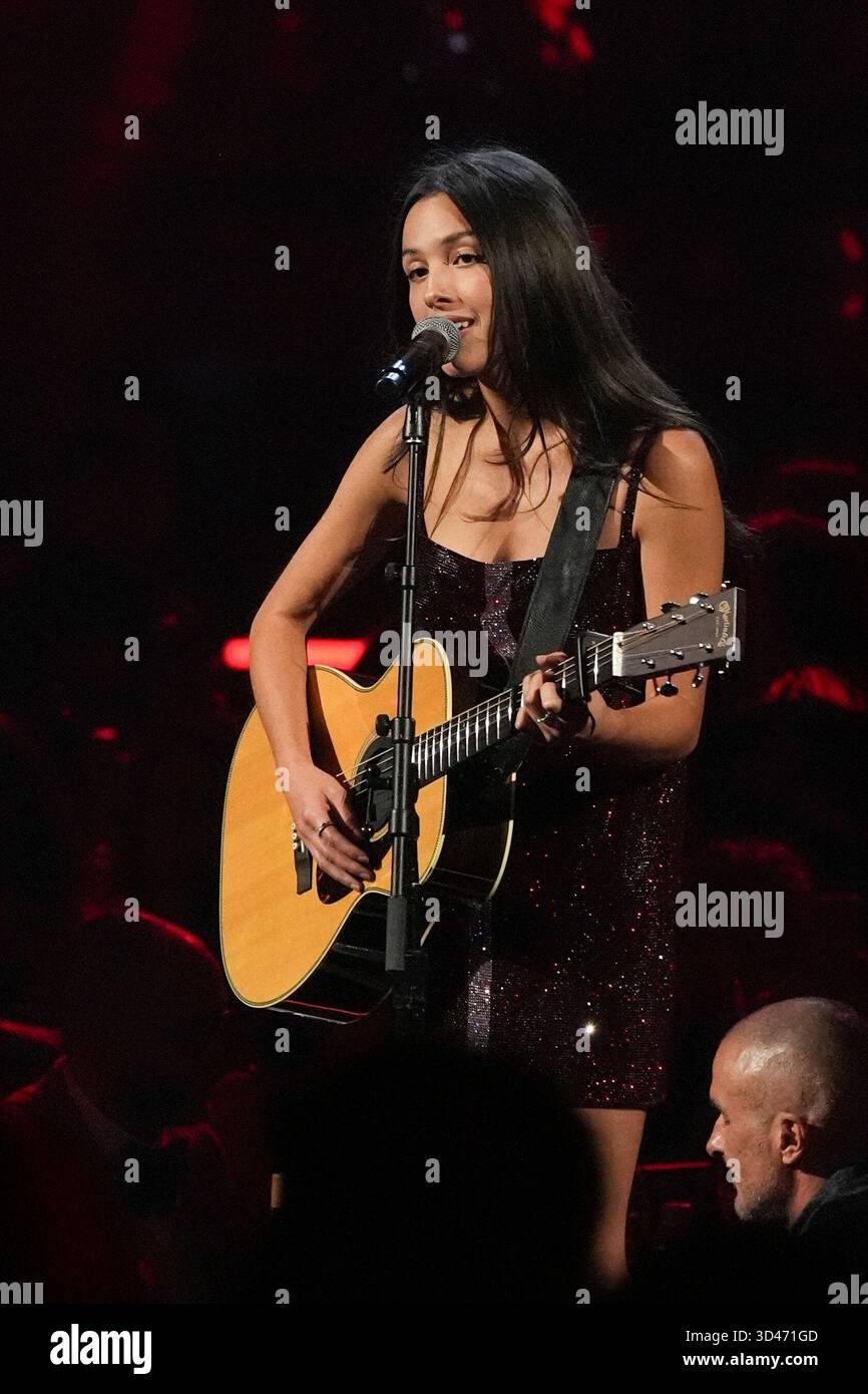 Olivia Rodrigo performs during the 2025 Rock and Roll Hall of Fame ...