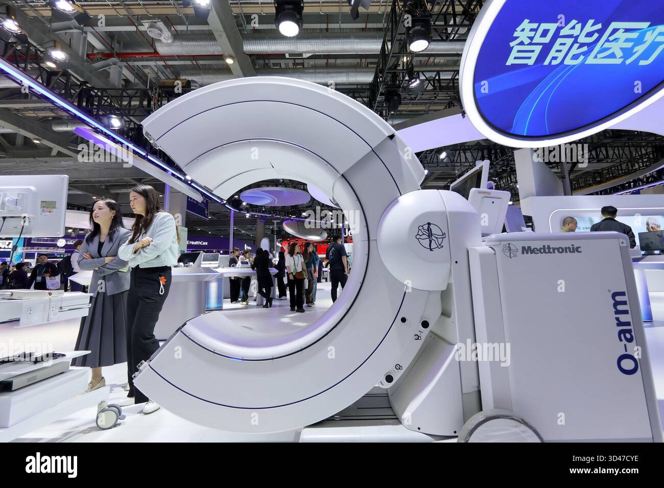 SHANGHAI, CHINA - NOVEMBER 8, 2025 - The audience learned about the ...