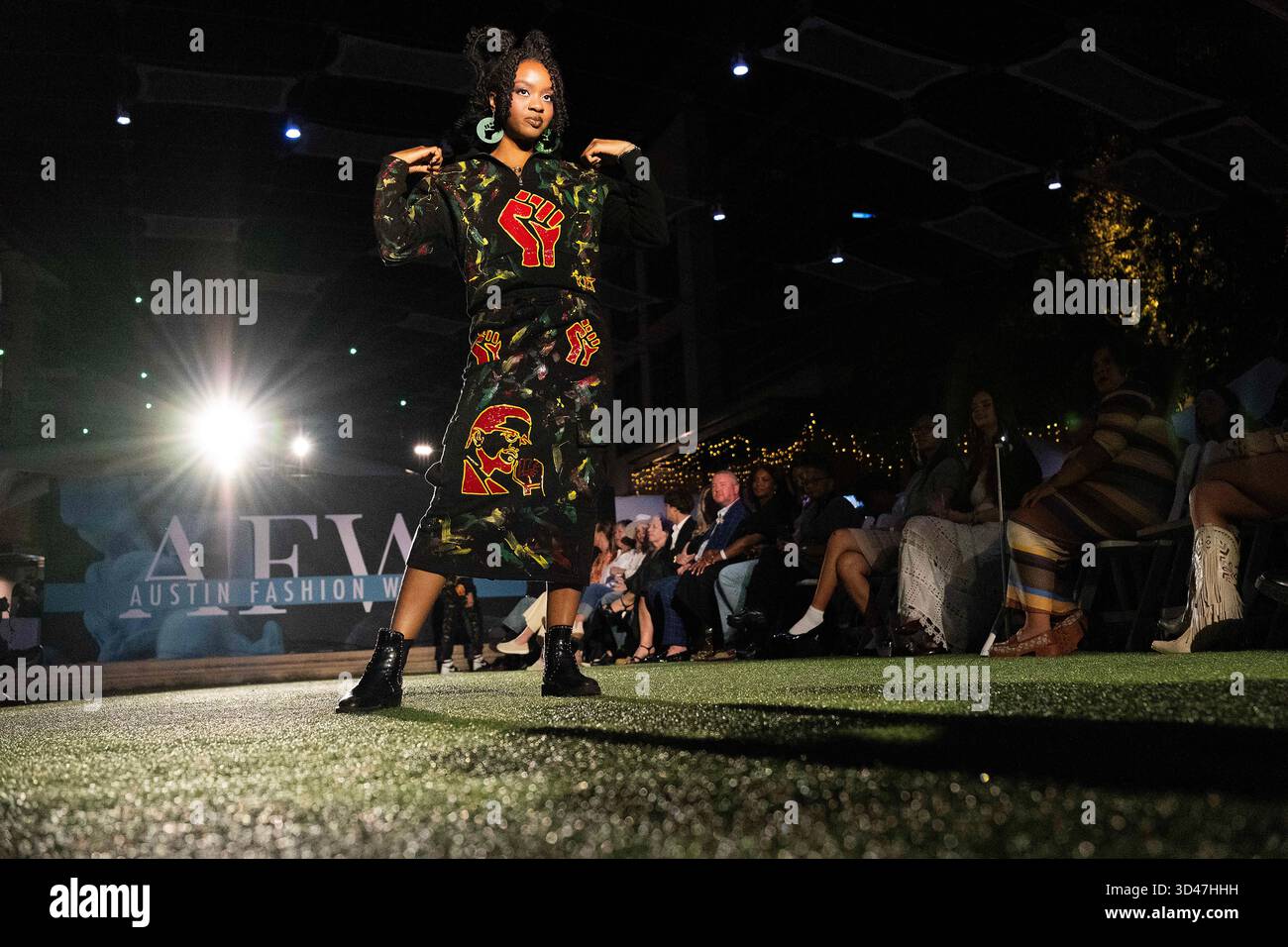 November 8, 2025: Austin Fashion Week models in action during nighttime ...