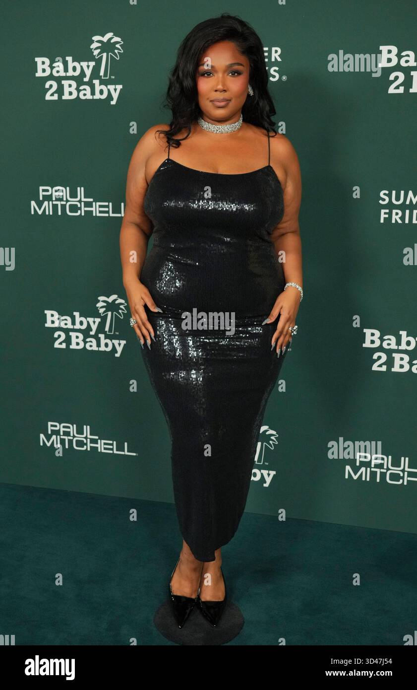Lizzo arrives at the 2025 Baby2Baby gala on Saturday, Nov. 8, 2025, at ...