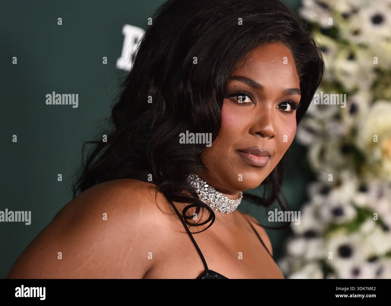 Lizzo arriving to the 2025 Baby2Baby Gala presented by Paul Mitchell at ...