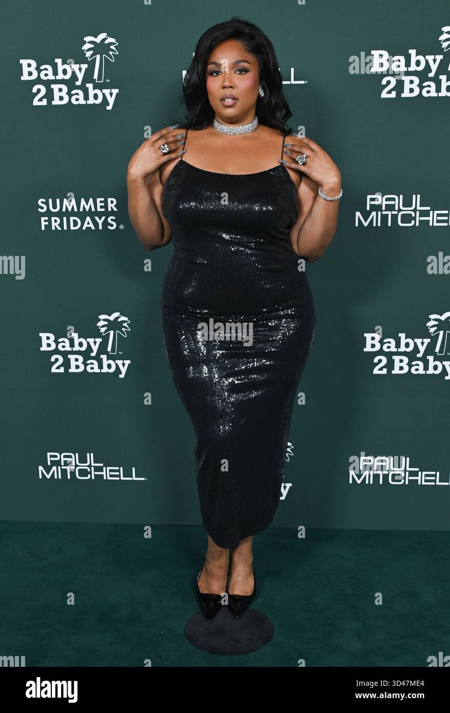 Lizzo arriving to the 2025 Baby2Baby Gala presented by Paul Mitchell at ...