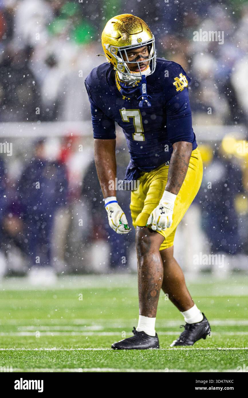 November 08, 2025: Notre Dame tight end Ty Washington (7) during NCAA ...