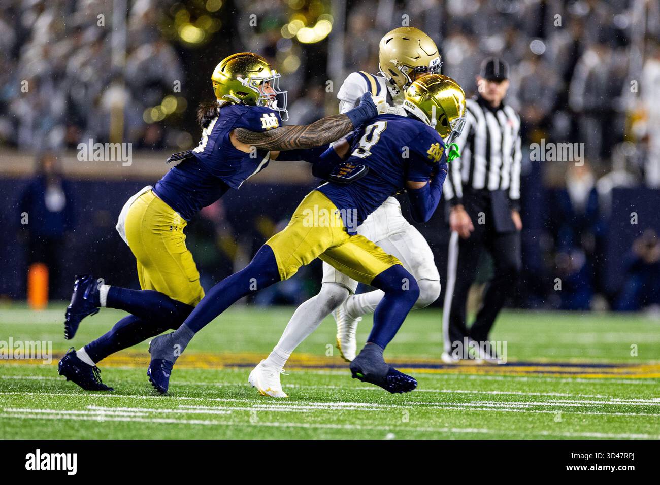 November 08, 2025: Notre Dame safety Tae Johnson (9) and Notre Dame ...