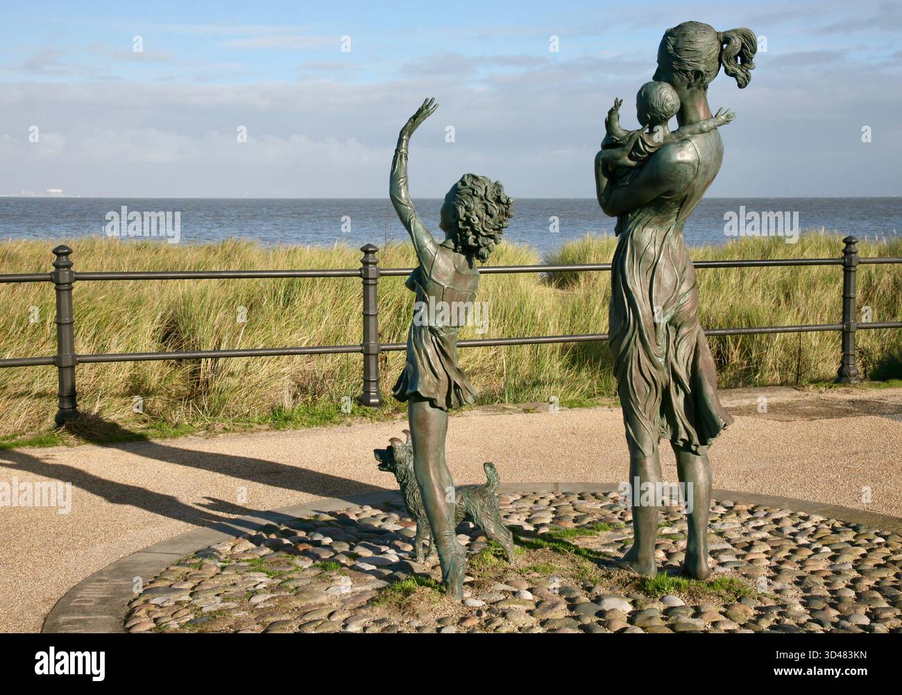 Statue art figures welcome hi-res stock photography and images - Alamy