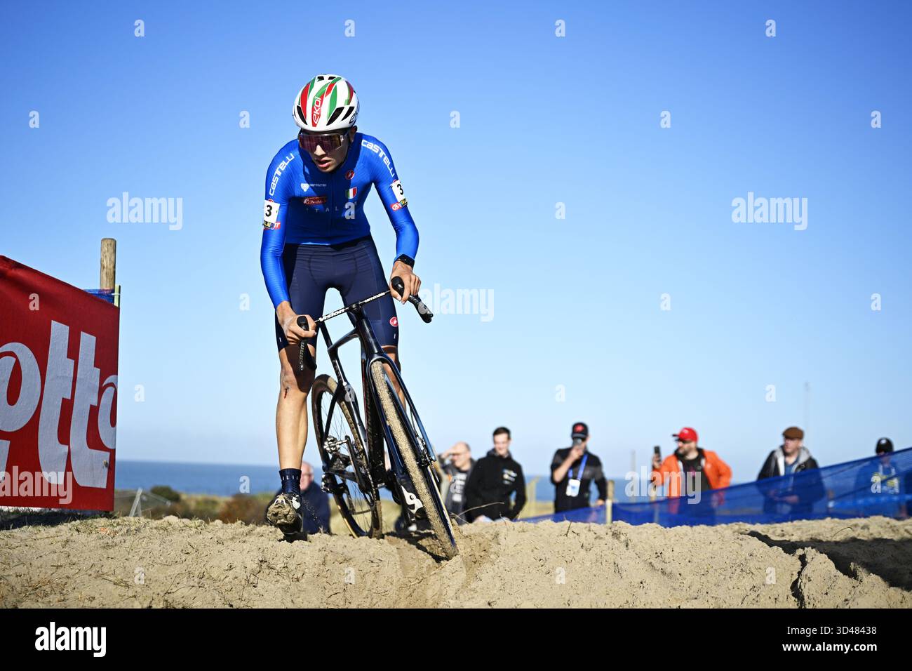 Italian Patrik Pezzo Rosola pictured in action during the junior men ...