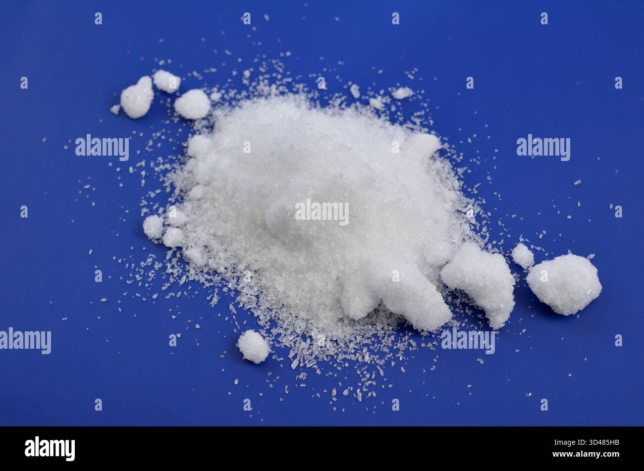 Potassium sodium tartrate tetrahydrate, also known as Rochelle salt ...