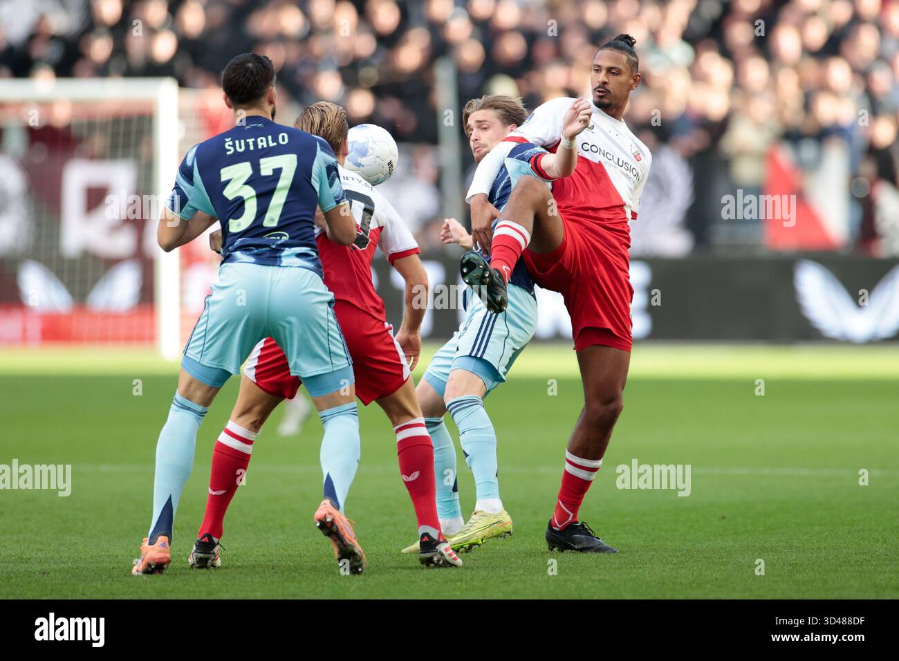 UTRECHT, 09-11-2025 , Stadium Galgenwaard, Dutch Eredivisie Football season 2025/2026 , match ...