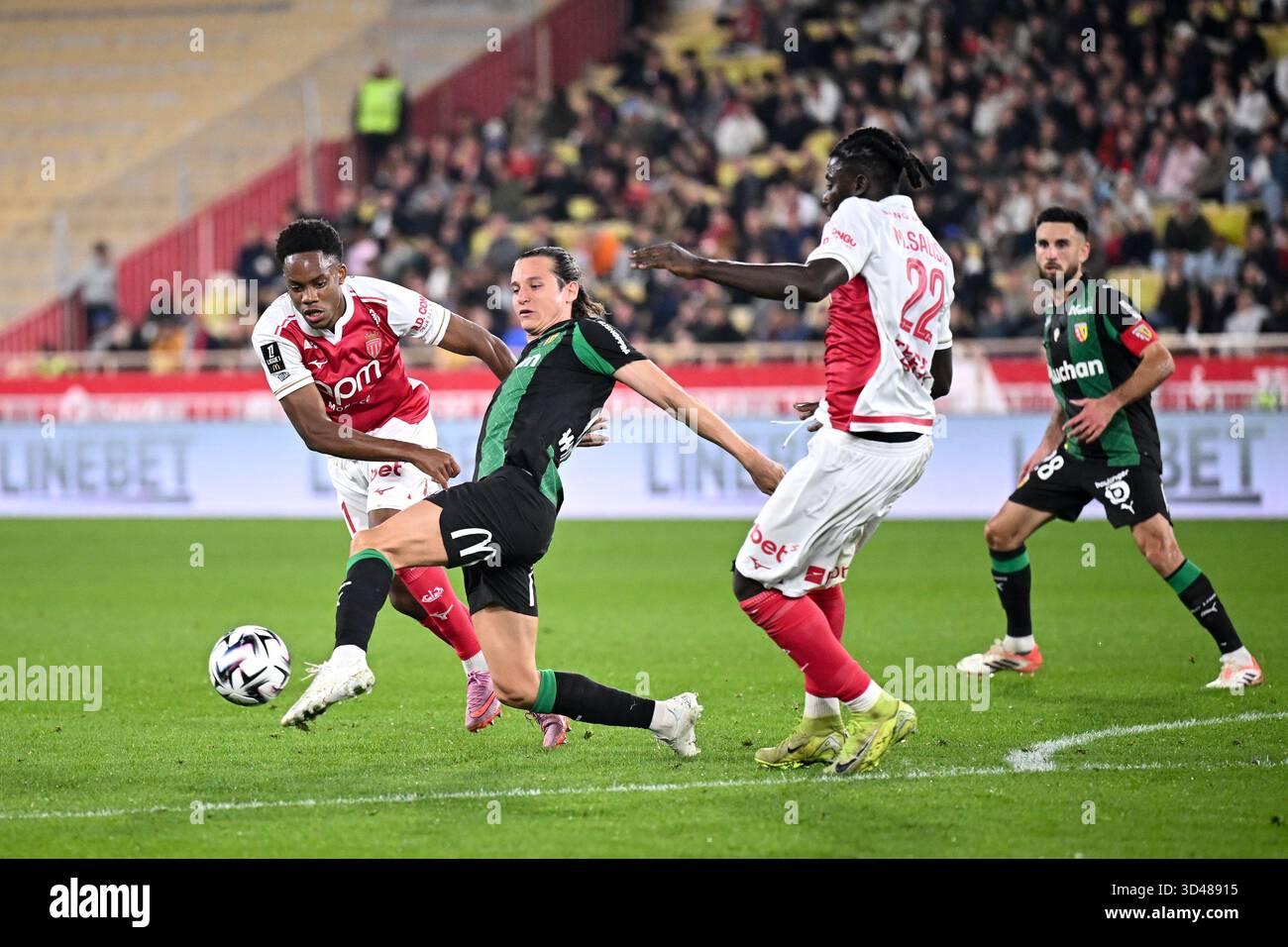21 Lucas MICHAL (asm) - 10 Florian THAUVIN (rcl) during the Ligue 1 ...