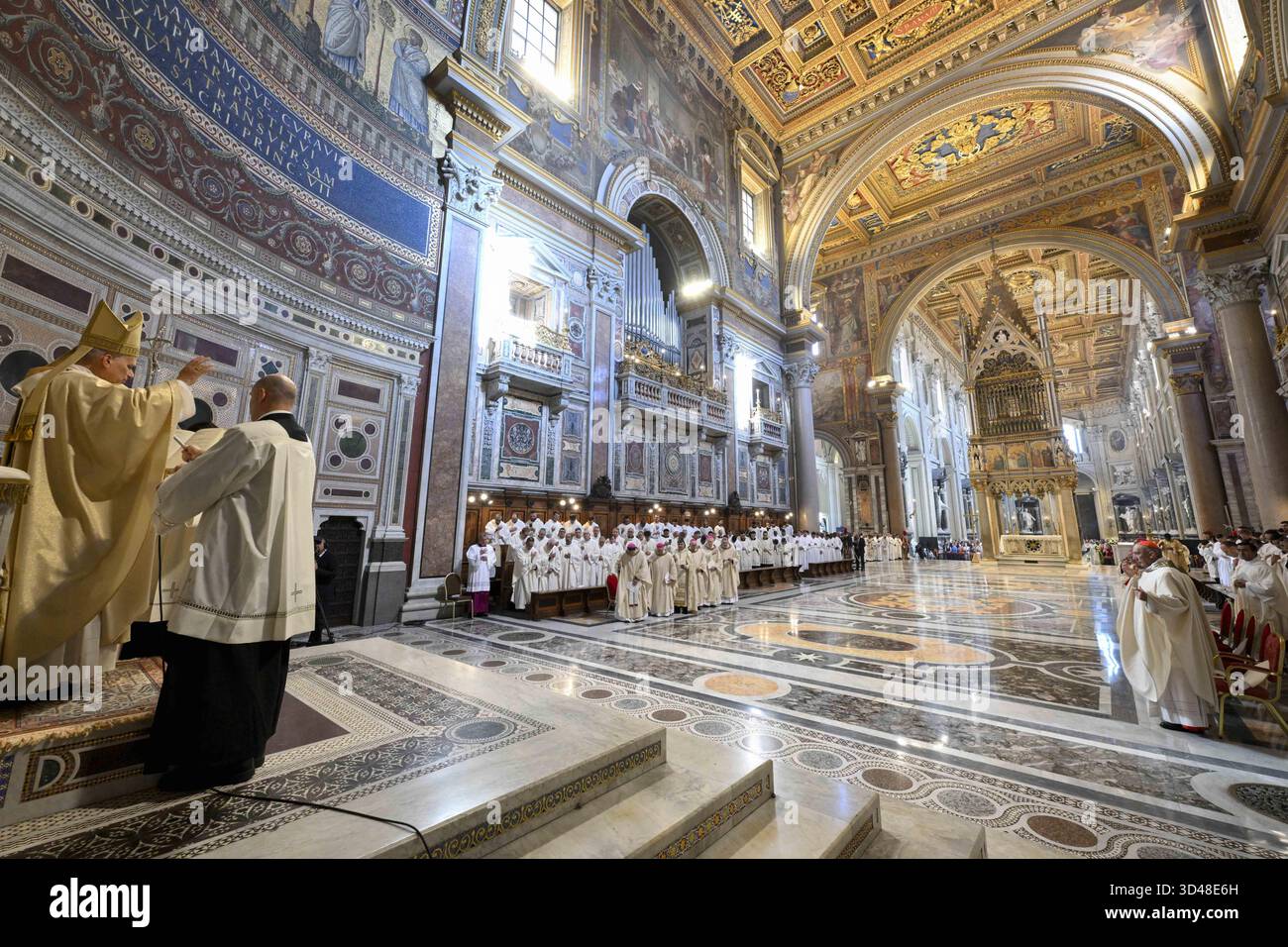 **NO LIBRI** Italy, Rome, Vatican, 2025/11/9 Pope Leo XIV presides over a mass at Saint John ...