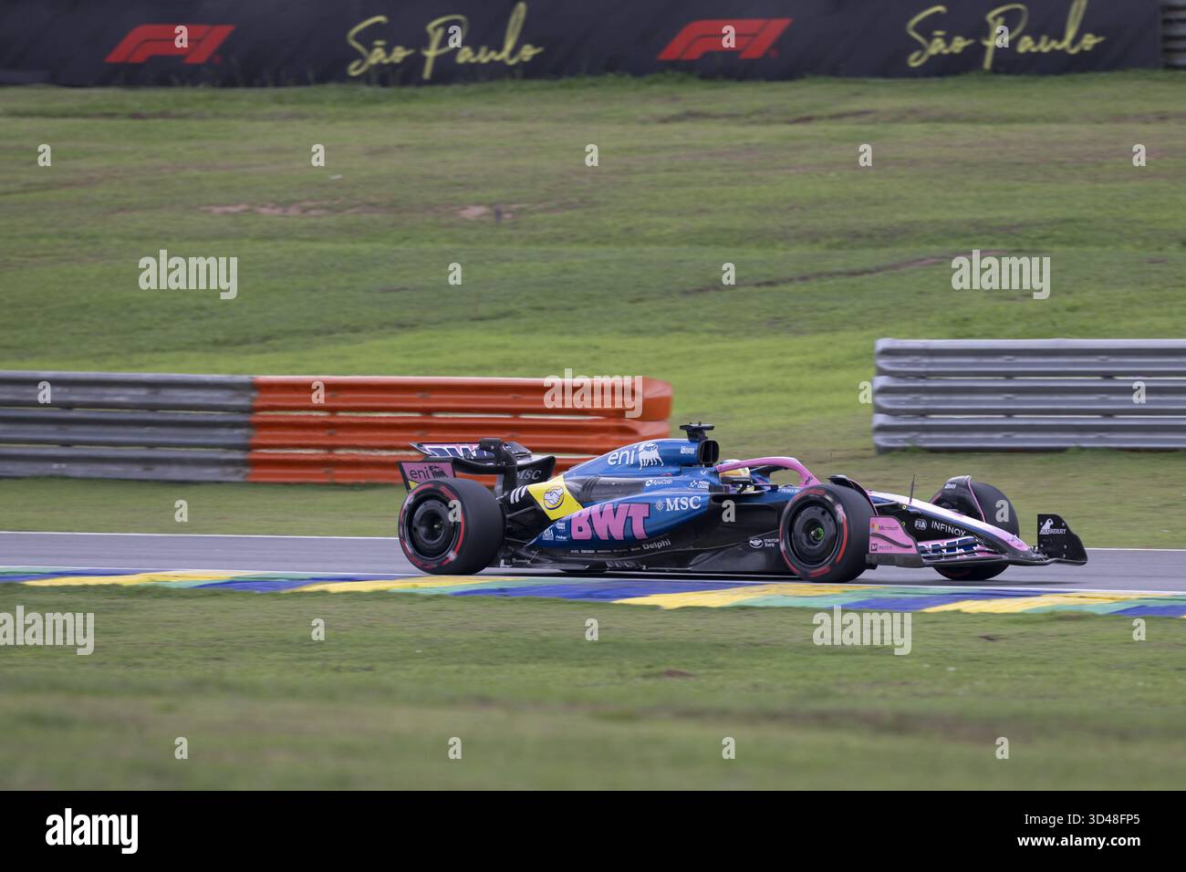 SAO PAULO, BRAZIL - NOVEMBER 08: Pierre Gasley driving Alpine A525 ...