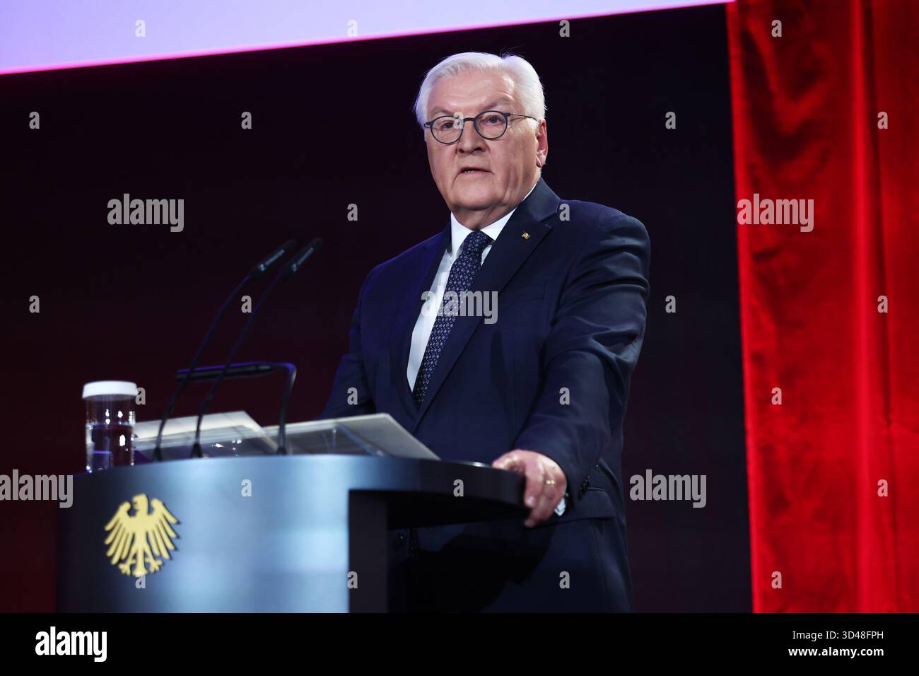 09 November 2025, Berlin: German President Frank-Walter Steinmeier ...