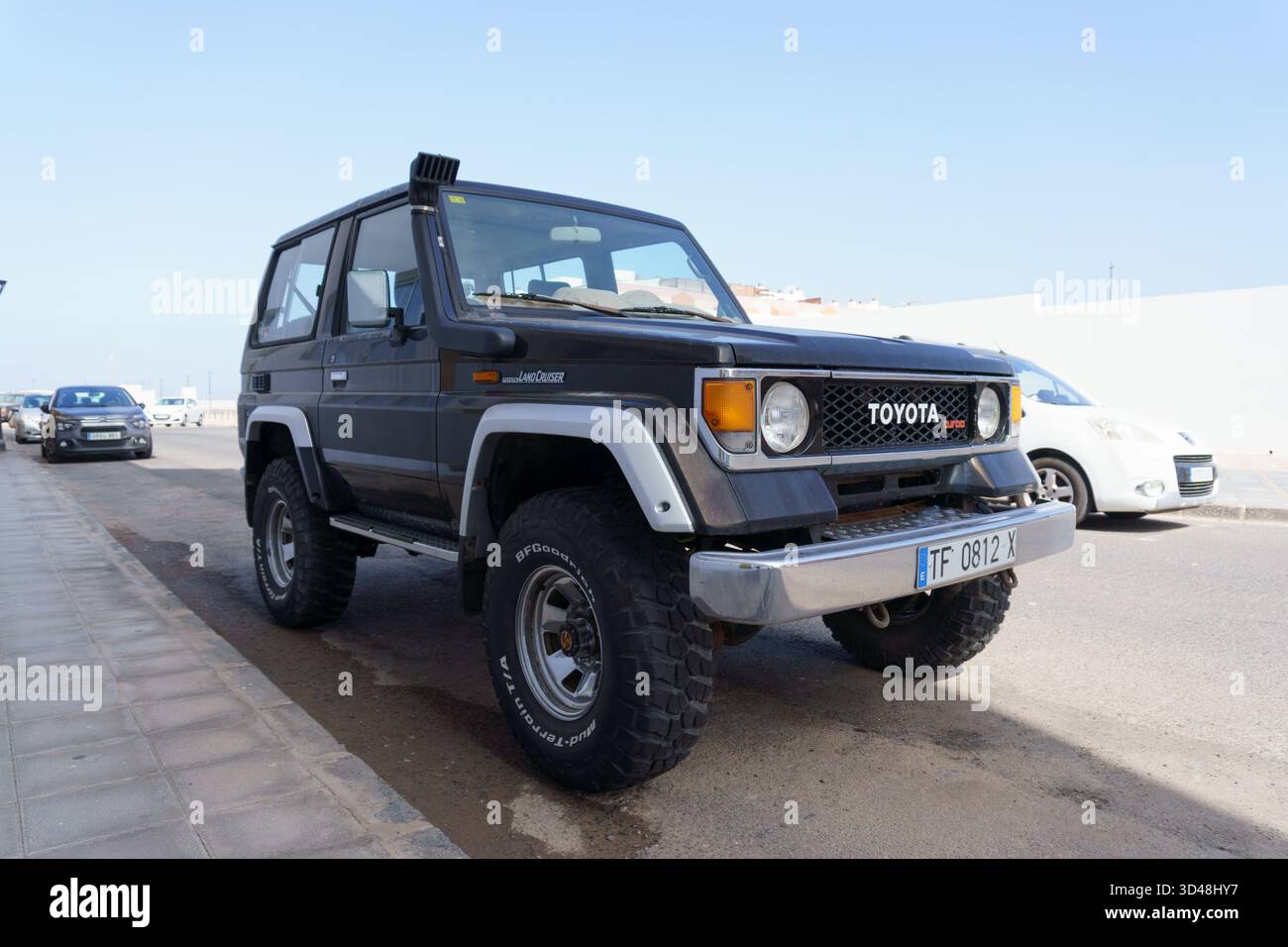 Toyota land cruiser classic hi-res stock photography and images - Alamy