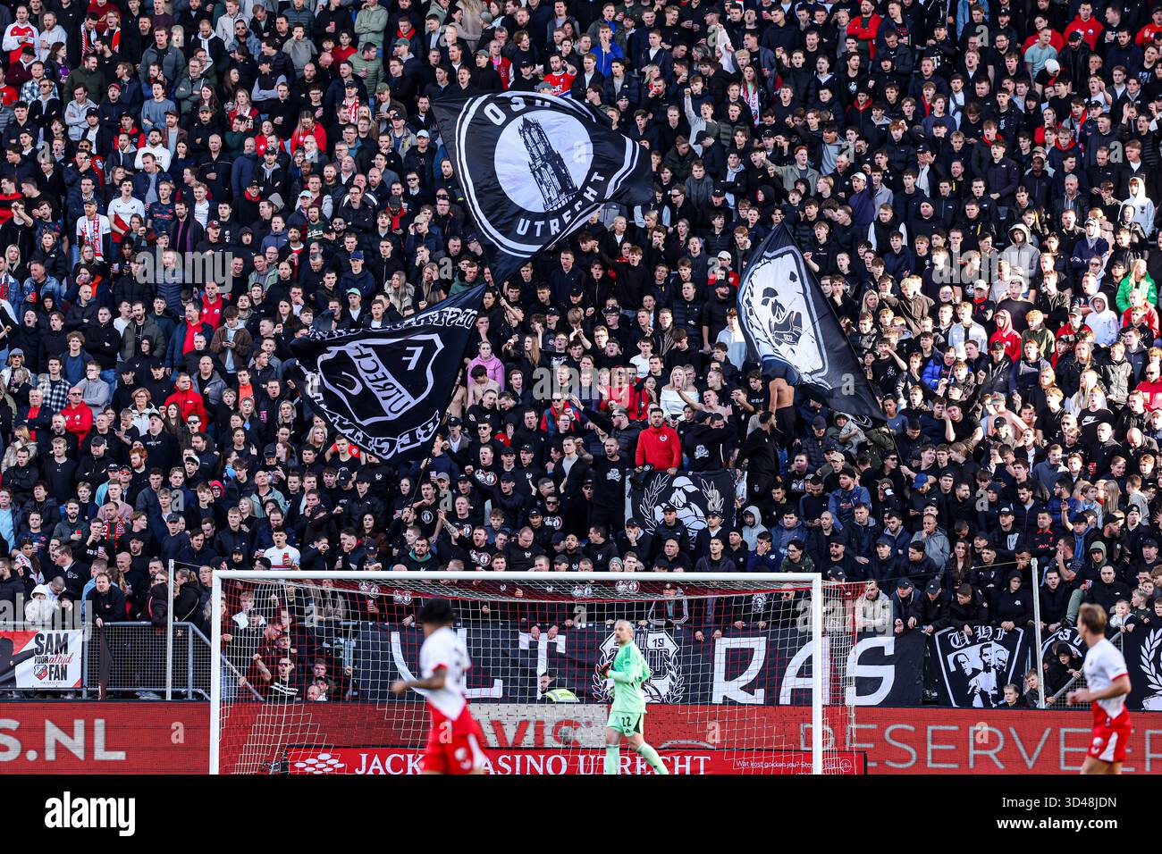 UTRECHT, NETHERLANDS - NOVEMBER 9: fans of FC Utrecht during the Dutch ...