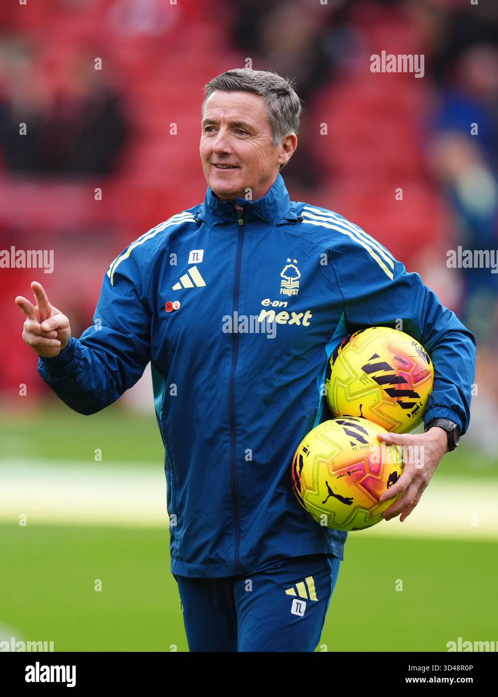 Nottingham Forest coach Tony Loughlan during the warm up before the ...