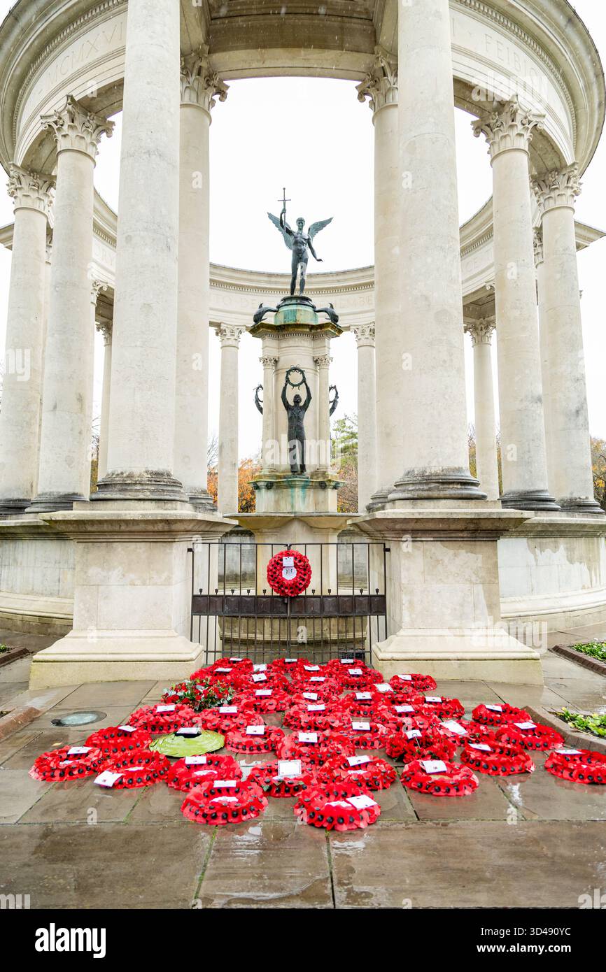 Cardiff, Wales, UK. 9 Nov, 2025. Welsh National War Memorial at Cathays ...