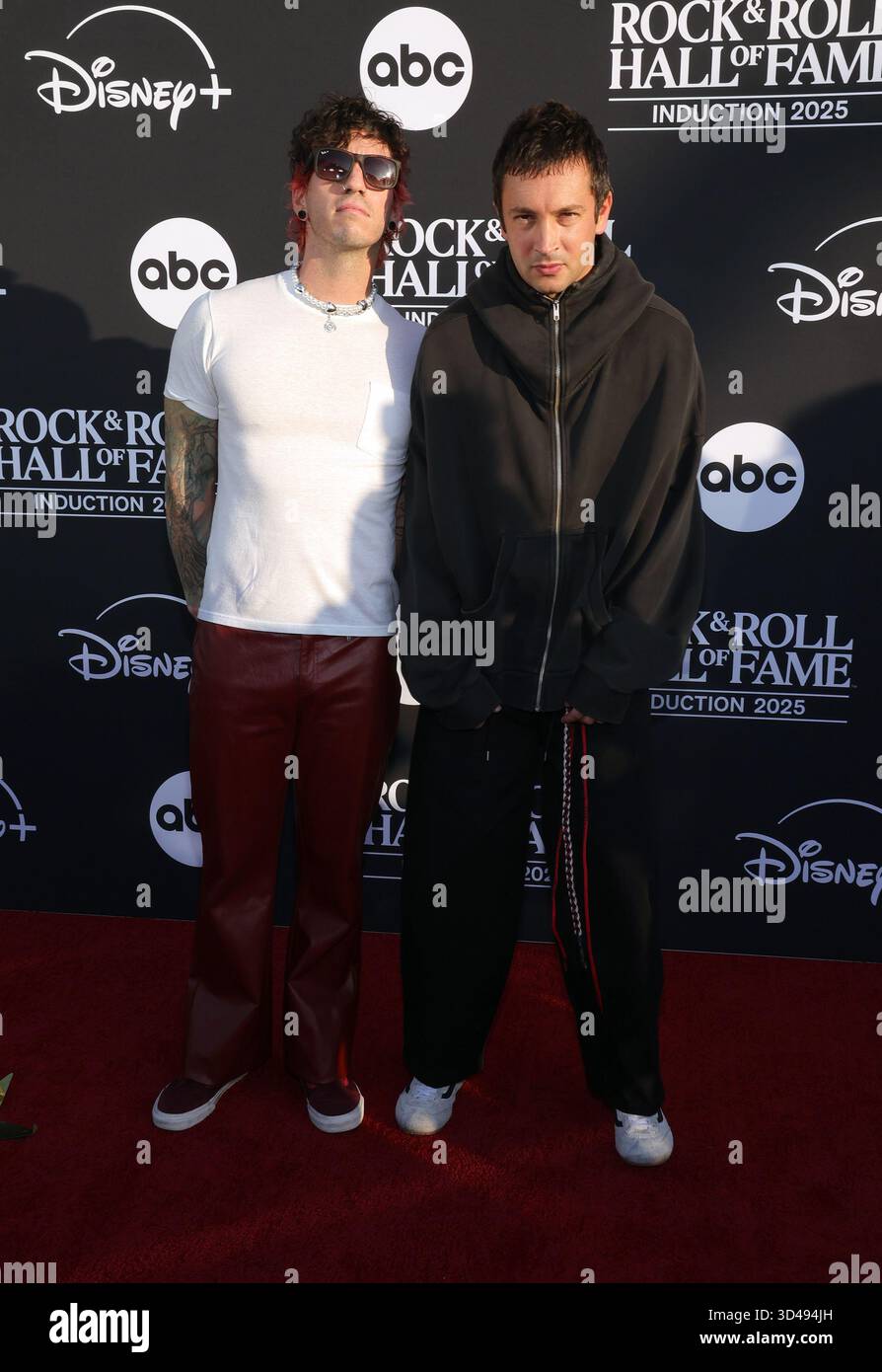 Twenty one pilots 2025 hi-res stock photography and images - Alamy