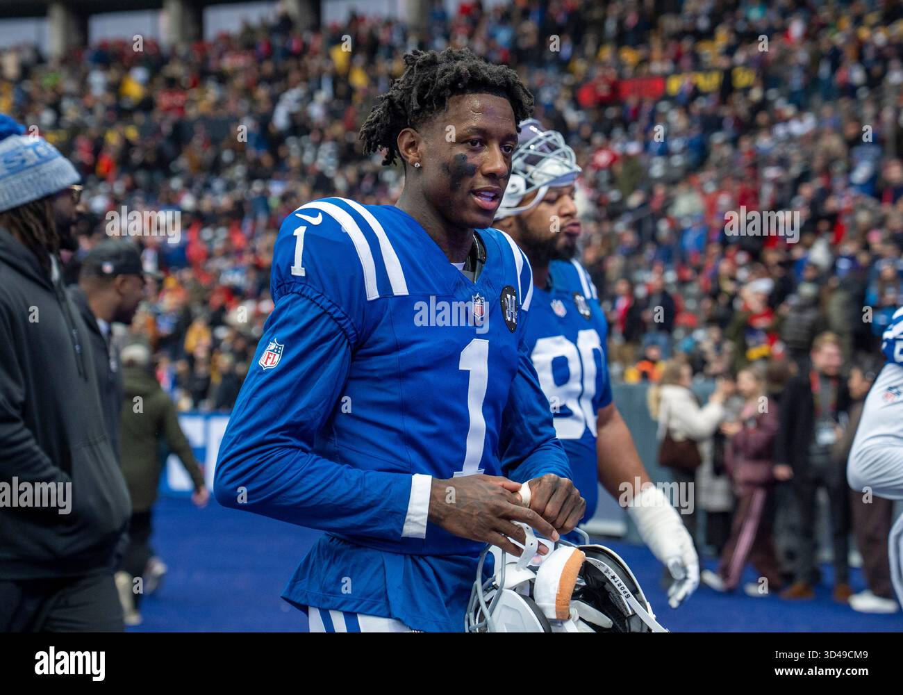Germany berlin november 2025 wide hi-res stock photography and images ...