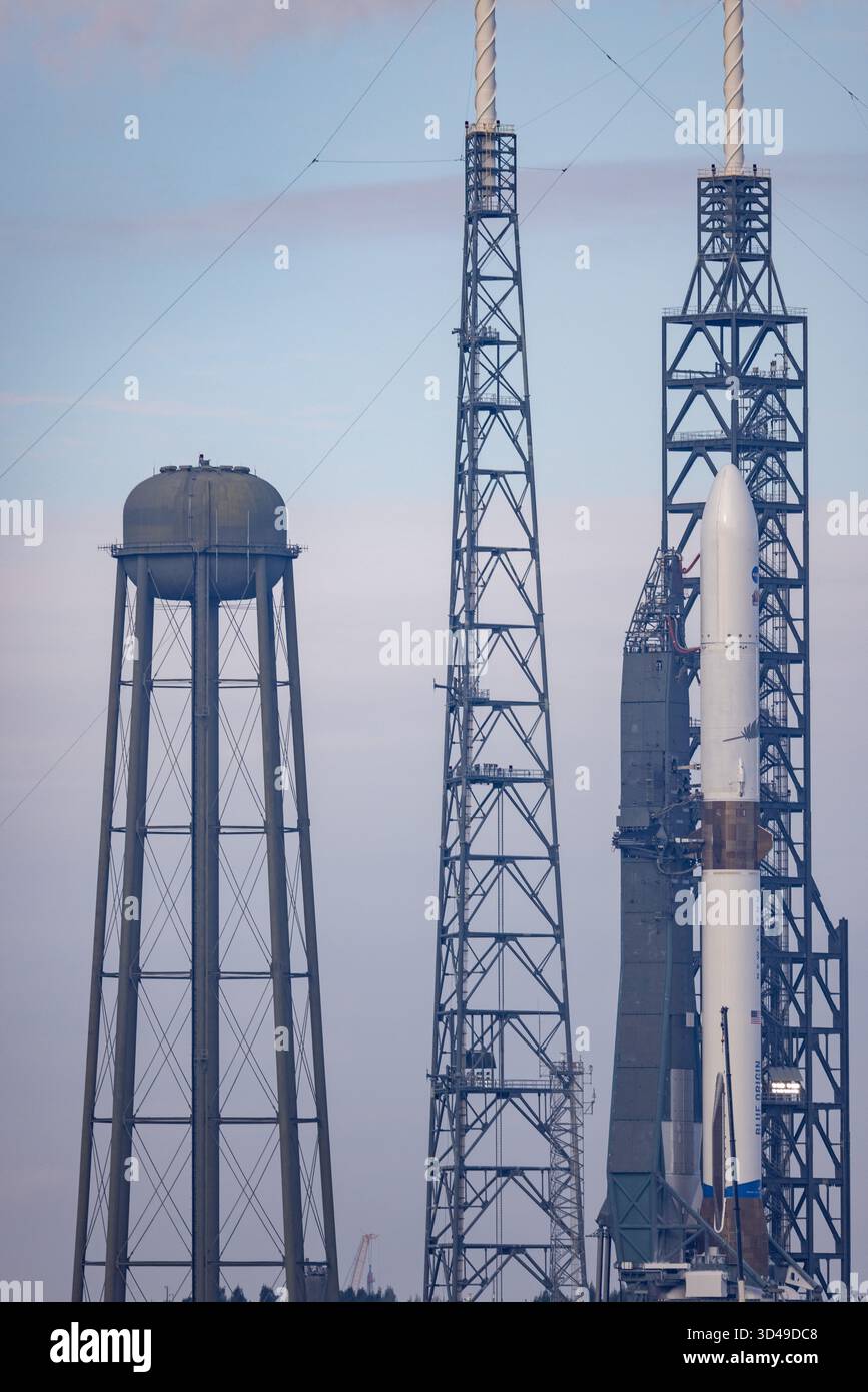 Cape Canaveral, USA. 09th Nov, 2025. Carrying two NASA Mars satellites ...
