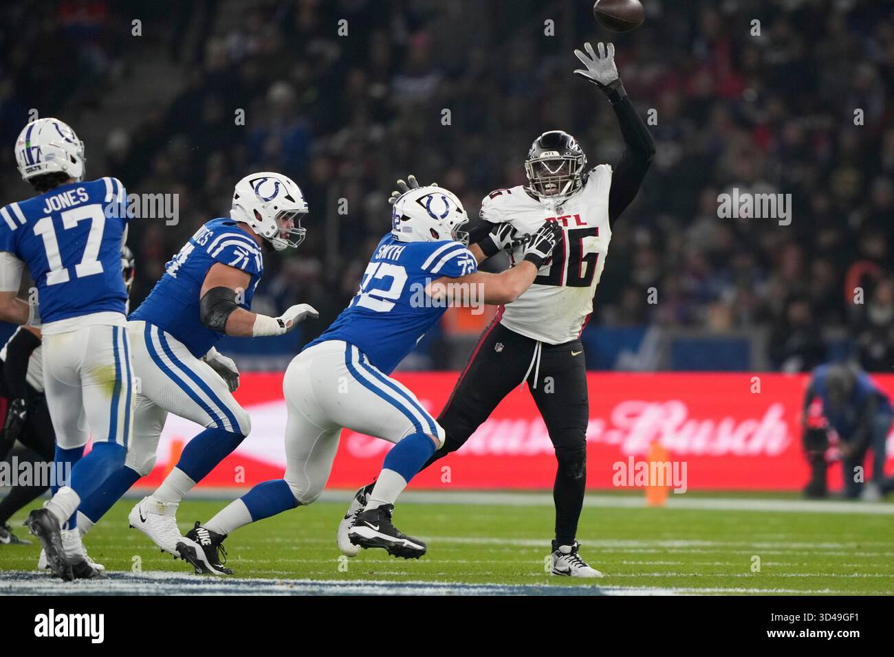 Atlanta Falcons defensive end Zach Harrison (96) plays against the ...