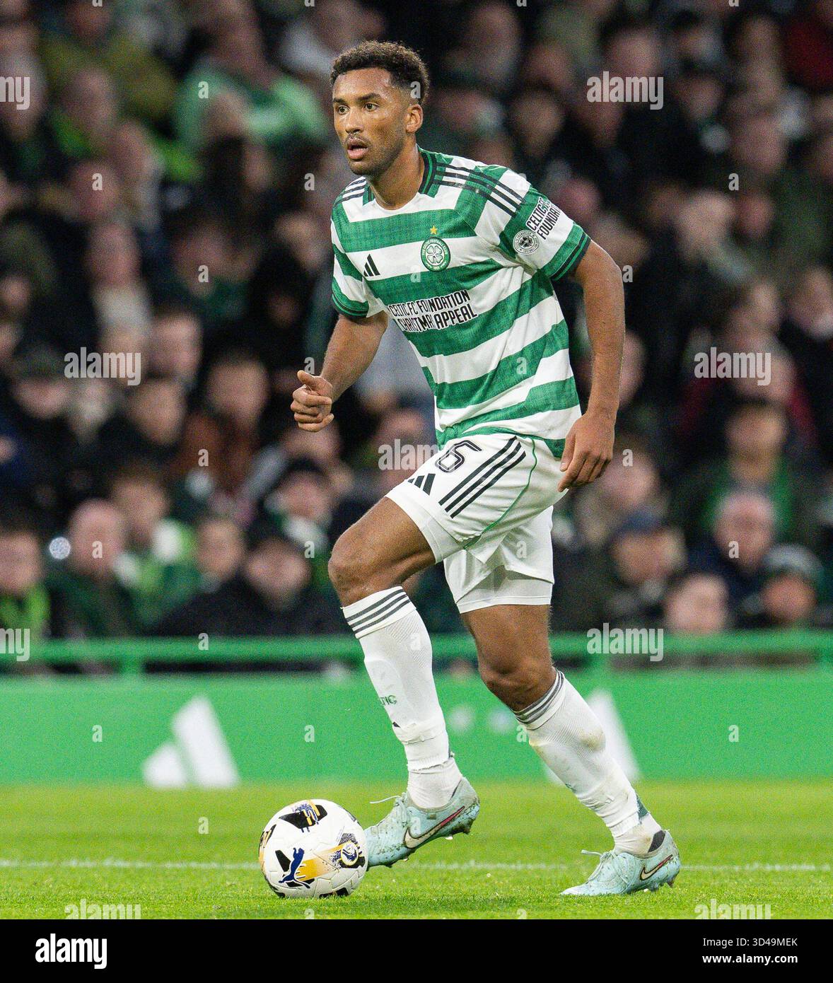GLASGOW, SCOTLAND - NOVEMBER 09: Celtic's Auston Trusty in action ...