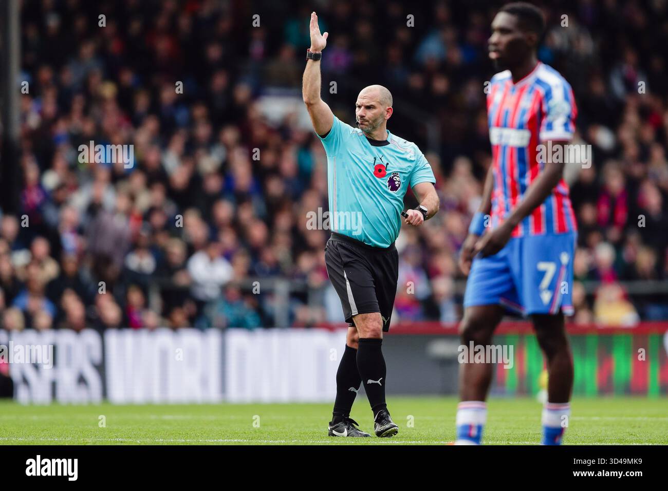 Referee Tim Robinson during the Premier League game between Crystal ...