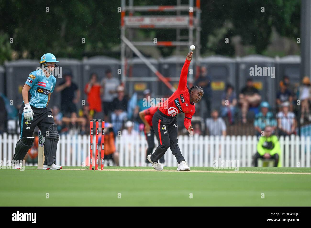 Brisbane, Australia. 09th Nov, 2025. Deandra Dottin of the Melbourne ...