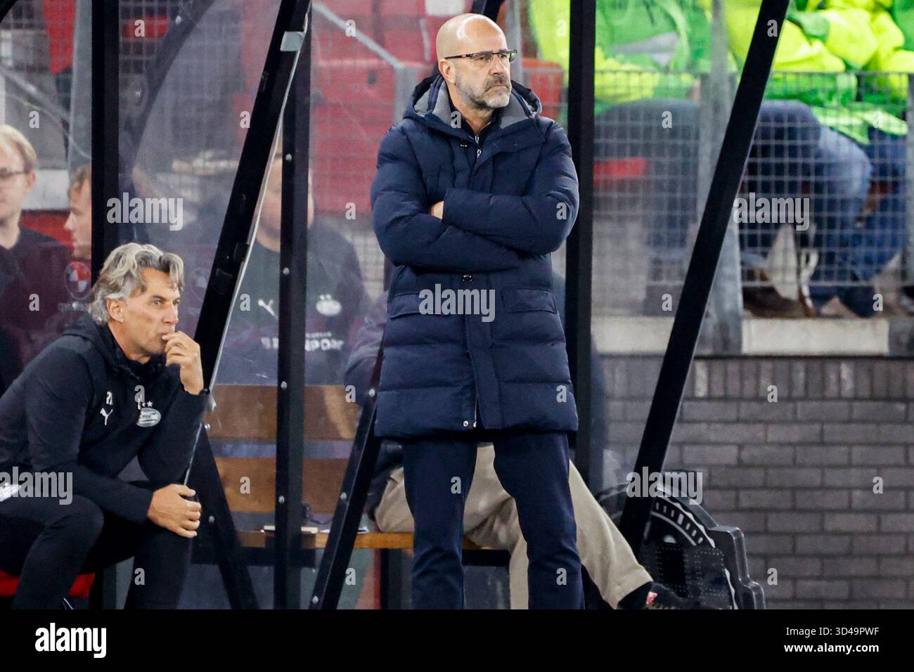 head coach Peter Bosz of PSV Eindhoven looks on during the Dutch ...
