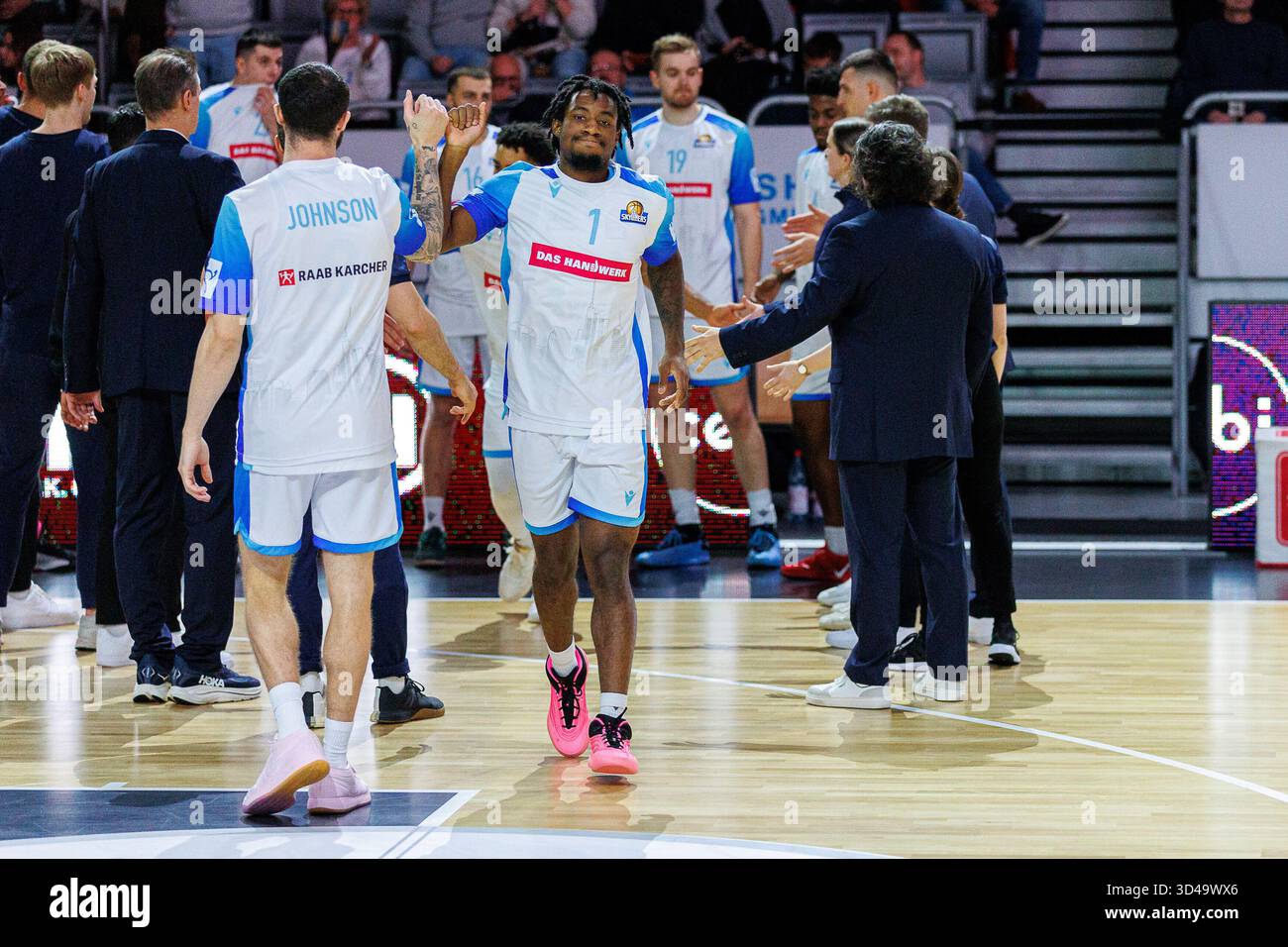 Isaiah Swope (Frankfurt Skyliners, #01), before the game starts, BMA365 ...