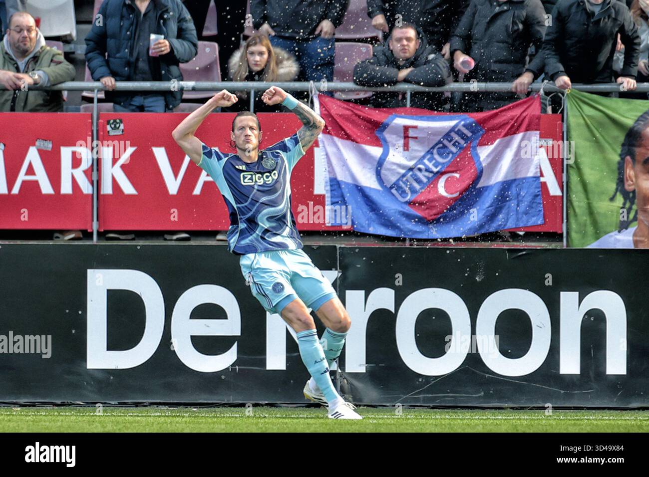 UTRECHT, 09-11-2025 , Stadium Galgenwaard Dutch Eredivisie Football ...