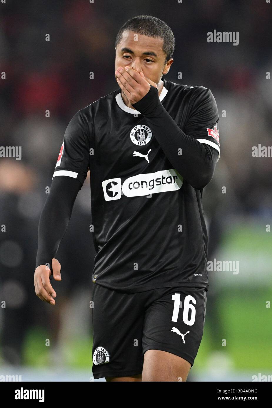 Joel Chima Fujita (St. Pauli) Freiburg, November 9, 2025, Football ...