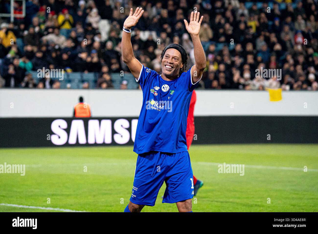 Lucerne, Switzerland, November 9th 2025 Ronaldinho (Brazil) celebrating ...