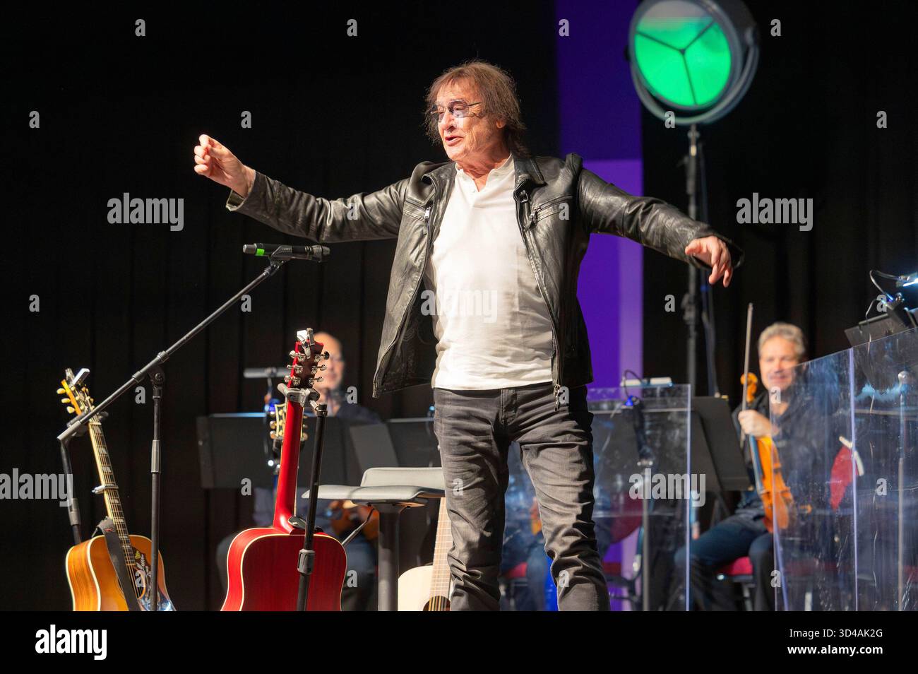 Dieter Birr at a concert of the 'Maschine - Songs with classical ...