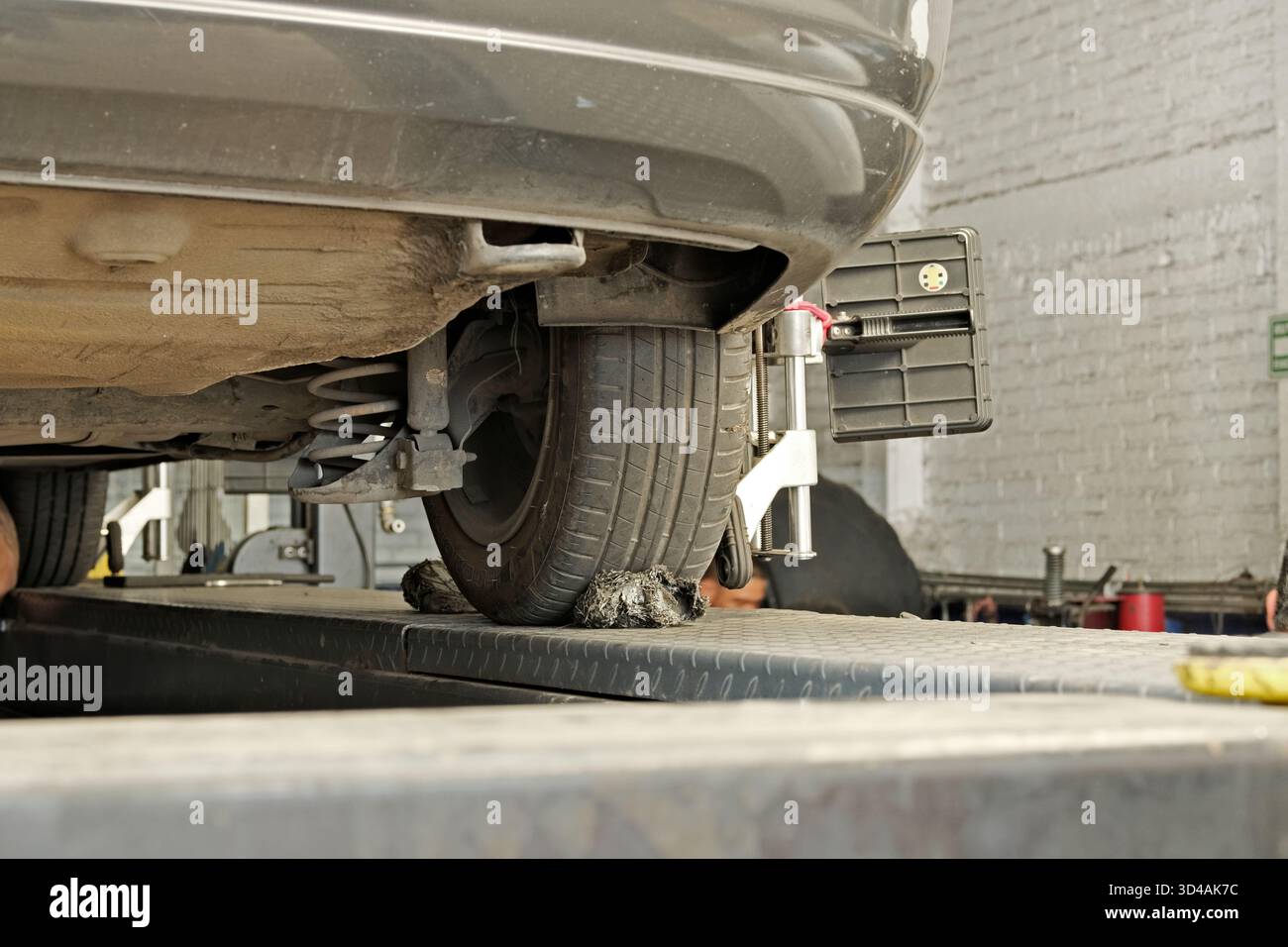 Wheel alignment mexico hi-res stock photography and images - Alamy