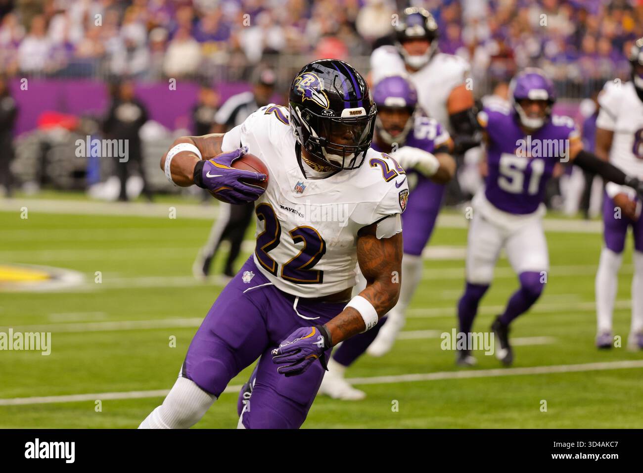 Baltimore Ravens running back Derrick Henry (22) carries against the ...