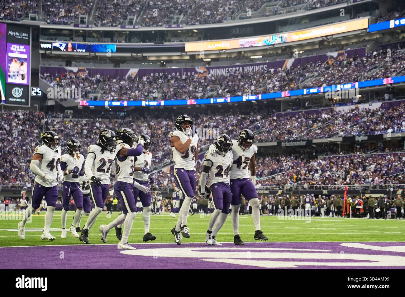 Baltimore Ravens safety Malaki Starks (24) celebrates his interception ...