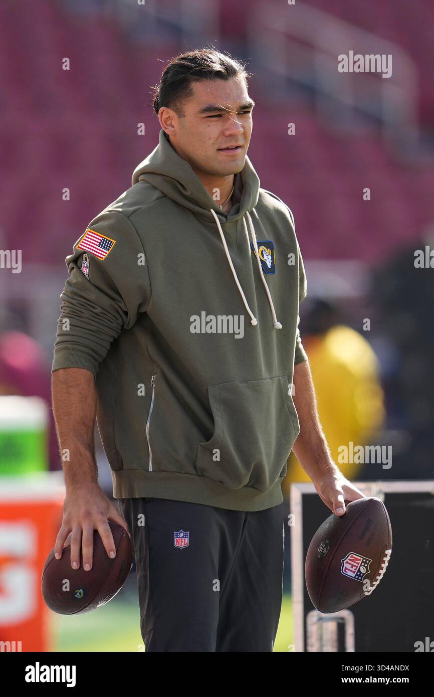 Los Angeles Rams wide receiver Davante Adams wears a Salute to Service ...