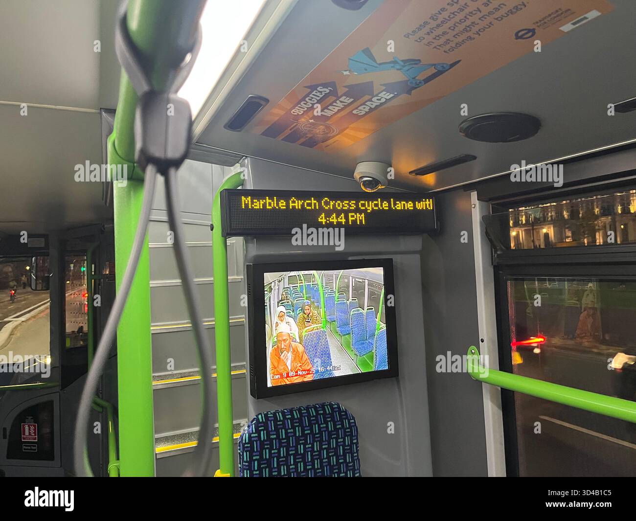 London bus route planner hi-res stock photography and images - Alamy