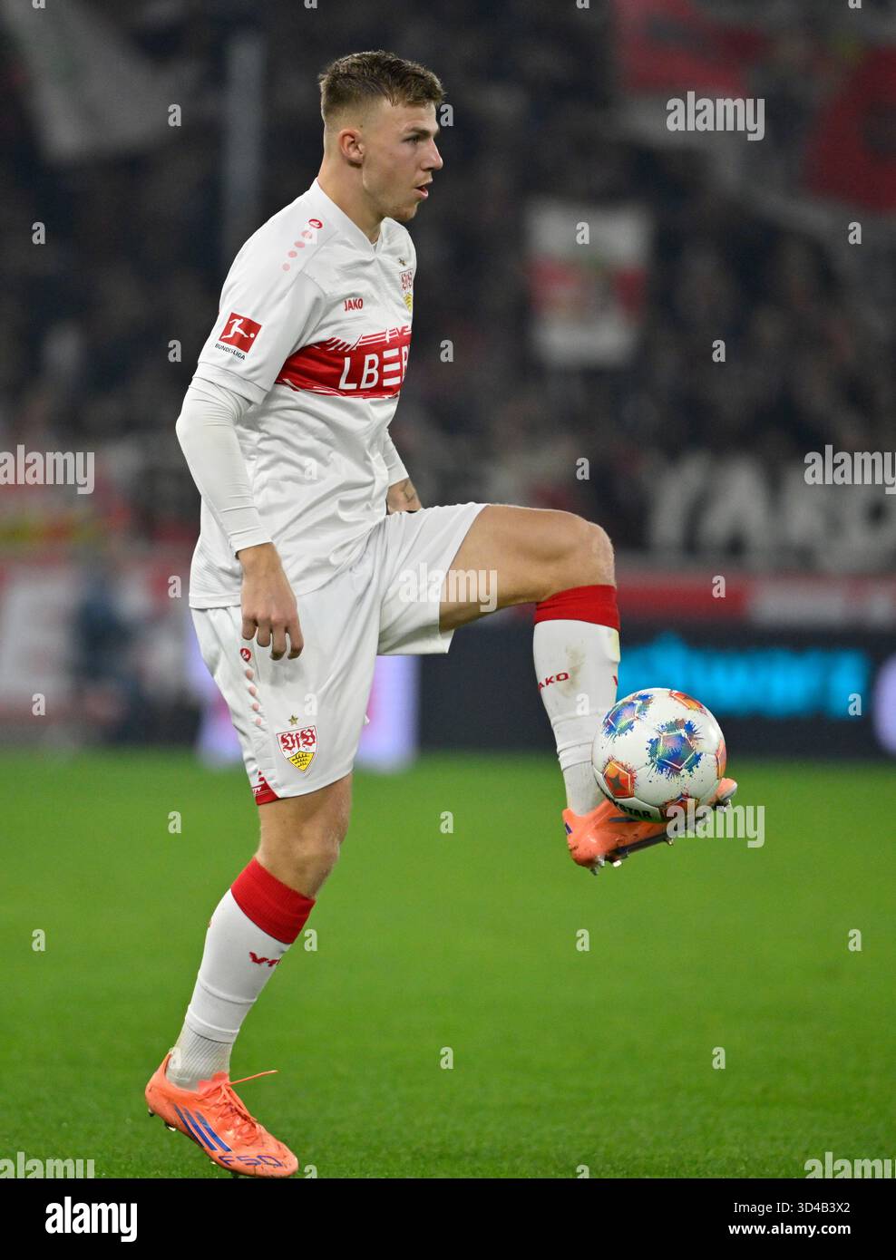 Finn Jeltsch Stuttgart (29) action on the ball Stuttgart vs FC FC ...