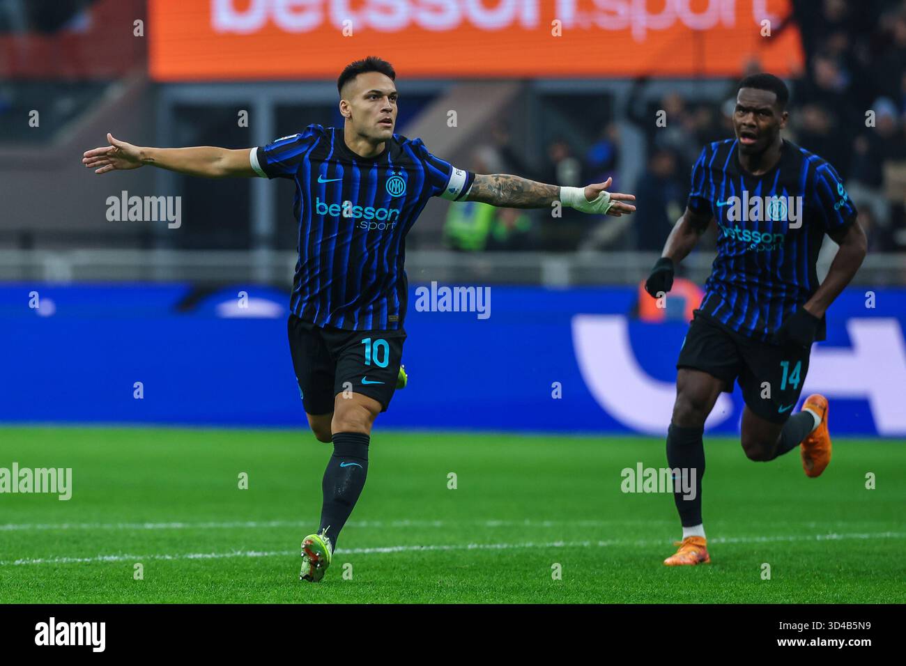 Lautaro Martinez of FC Internazionale celebrates after scoring a goal ...