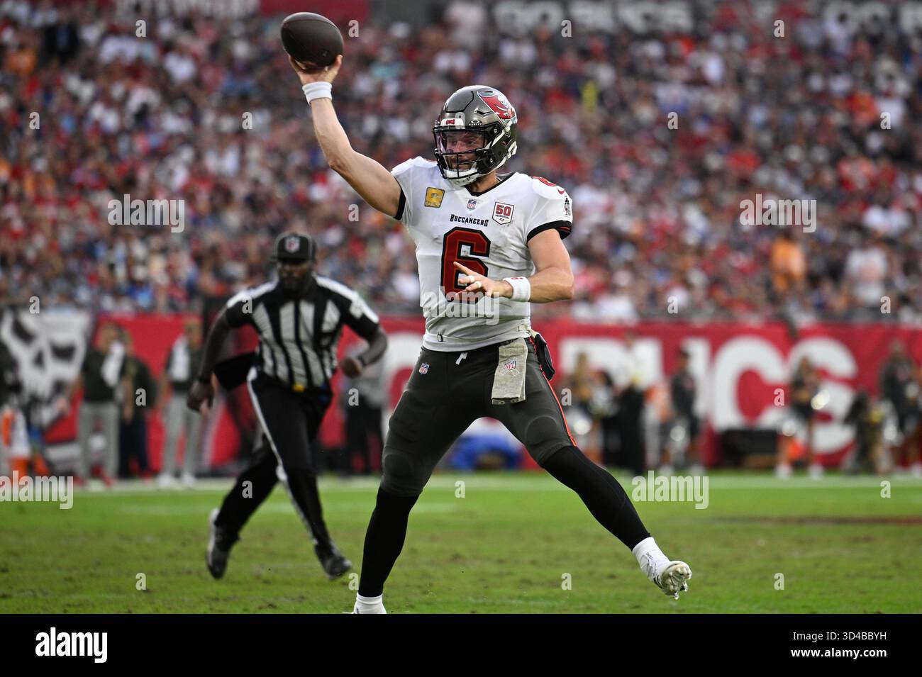 Tampa Bay Buccaneers quarterback Baker Mayfield (6) throws a pass ...