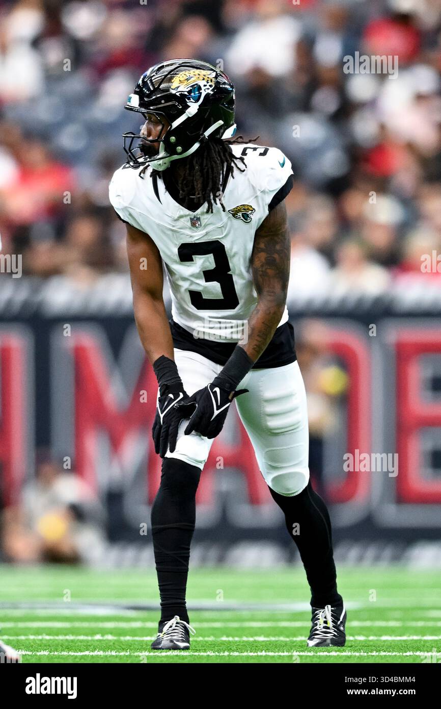 Jacksonville Jaguars wide receiver Jakobi Meyers (3) lines up during ...