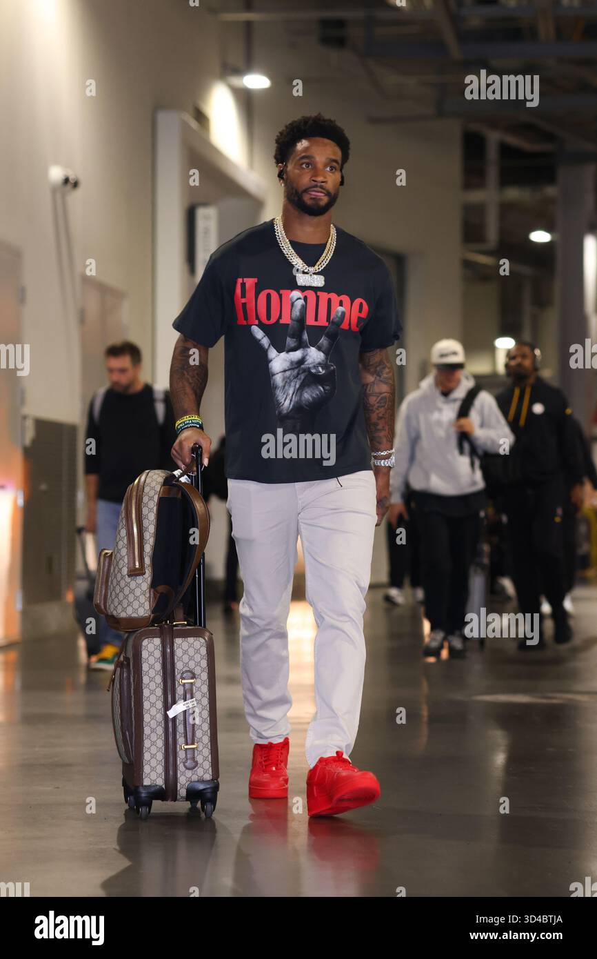 Pittsburgh Steelers cornerback Darius Slay arrives for an NFL football ...