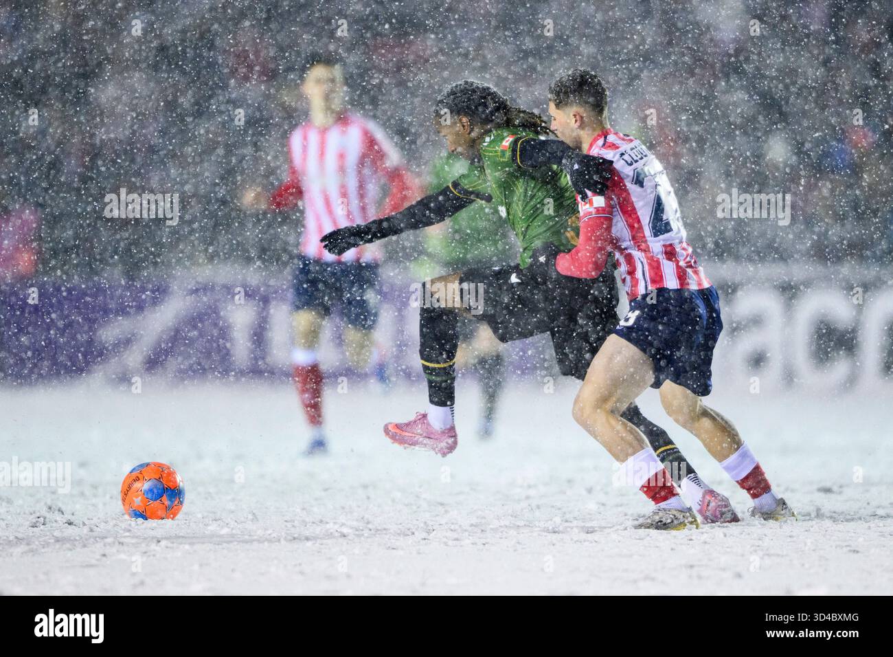Cavalry FC's Ali Musse (7) and Atletico Ottawa's LovØc Cloutier (28 ...